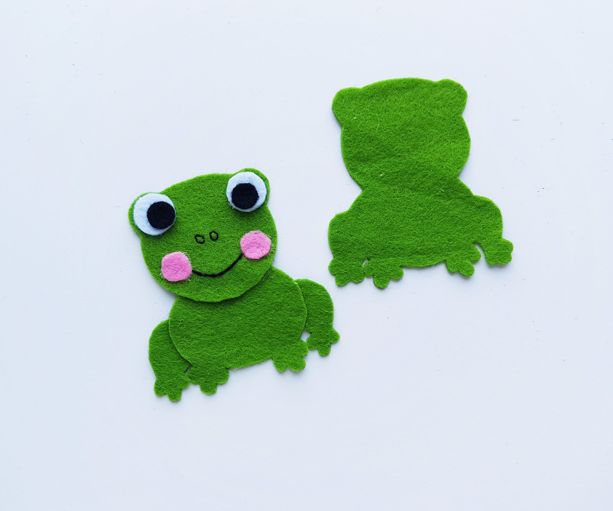 Cute Felt Frog Craft [Template+SVG Free] - Jav Sid